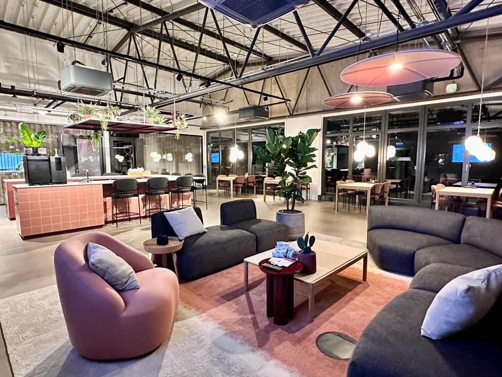 Neuer Firmensitz: SV Deutschland zieht in die hippen Düsseldorfer ...